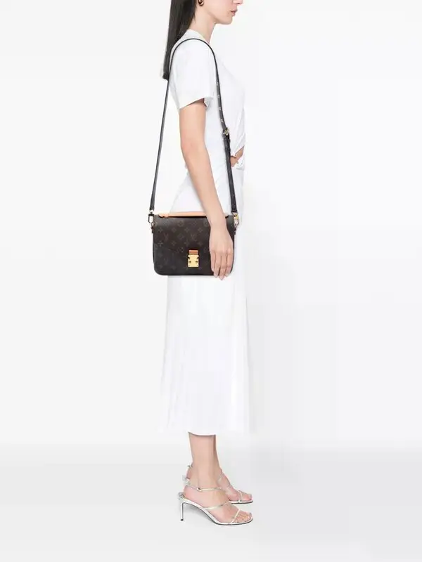 LOUIS VUITTON 2020 Monogram Pochette Metis Satchel - Brown