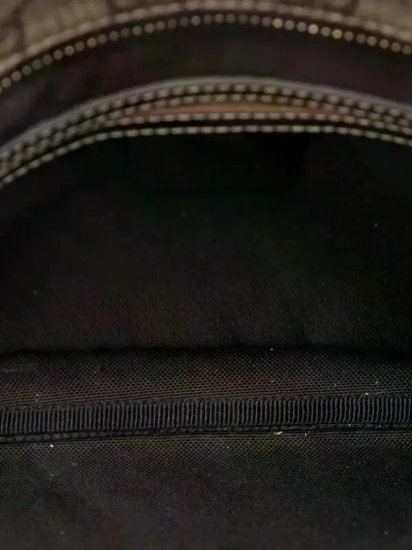 Gucci Gg Supreme Crossbody Bag - Neutrals