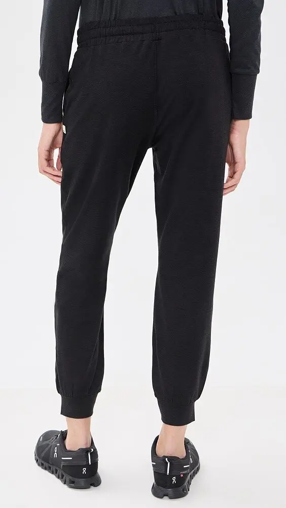 Vuori Performance Joggers