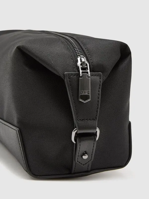 REISS Esher Woven Washbag