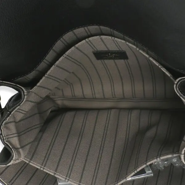 LOUIS VUITTON Monogram Empreinte Pochette Métis - Black