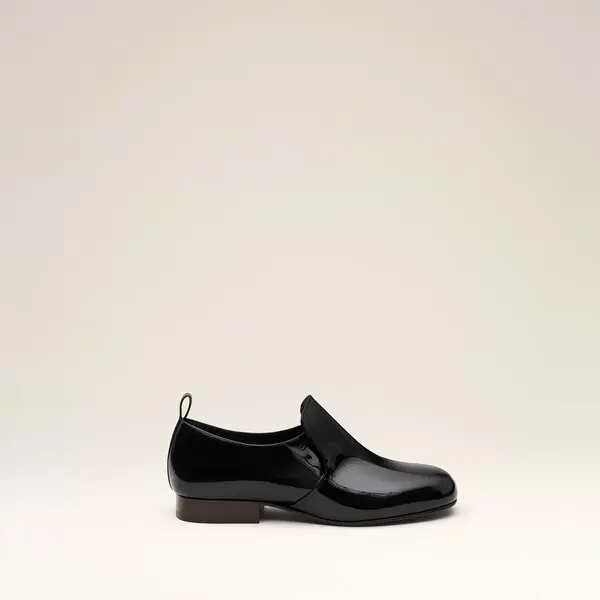 AMI Paris Flat Patent Leather Shoes
