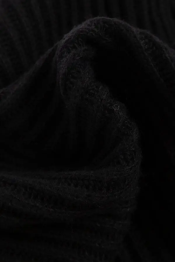 Moschino Ribbed Logo Scarf