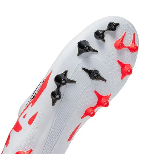 Nike Mercurial Vapor 15 Academy Ag Low-top Sneakers - Black/white