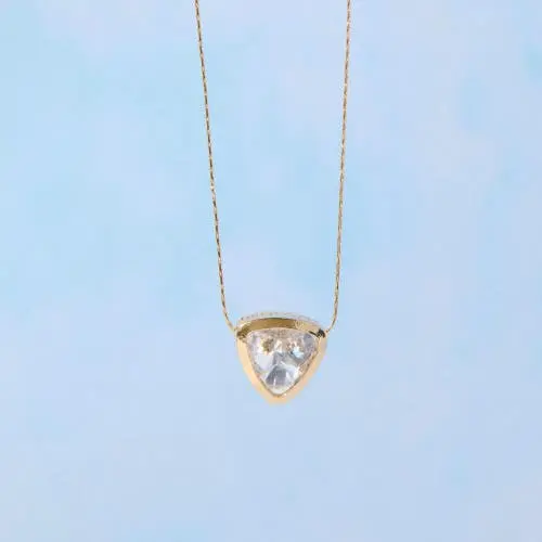&LIVY Let The Light In Expandable Necklace - Gold