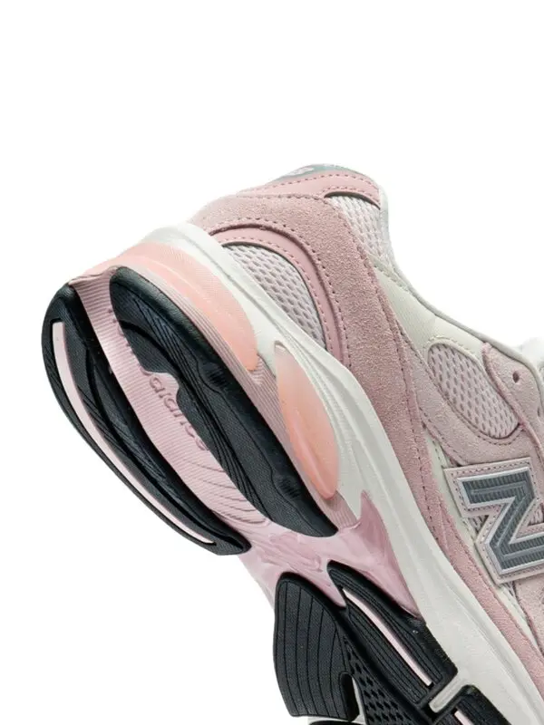 NEW BALANCE Lace-up Round Toe Sneakers