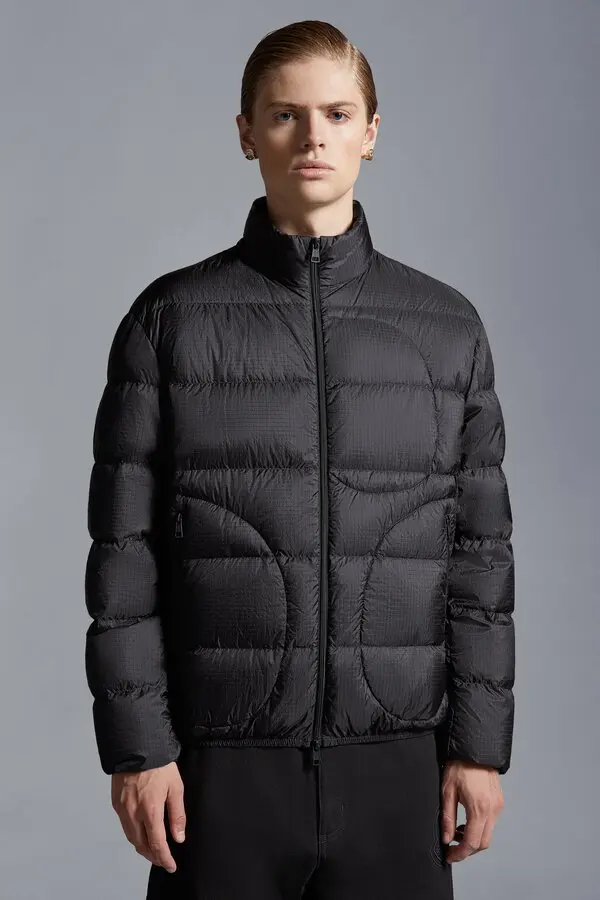 Moncler Heze Short Down Jacket
