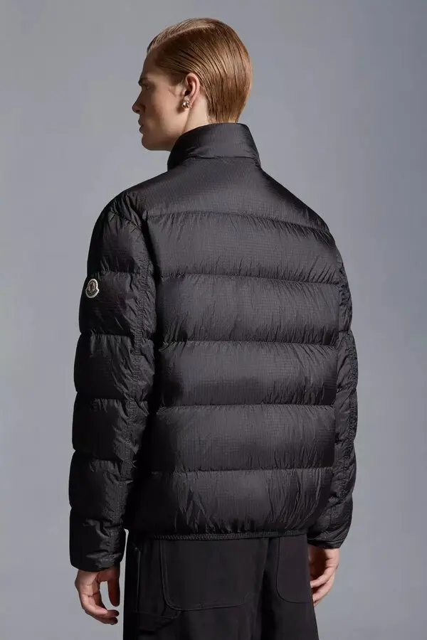 Moncler Heze Short Down Jacket