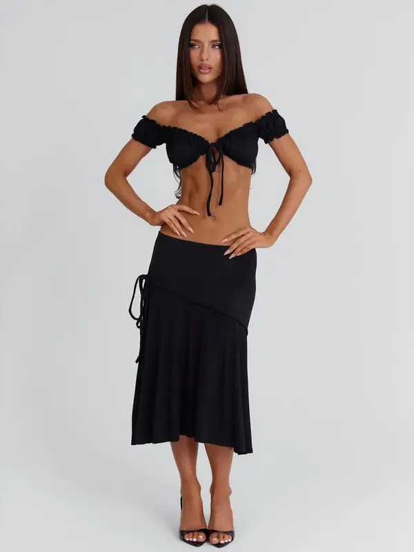 OUTCAST Arrielle Crop Top
