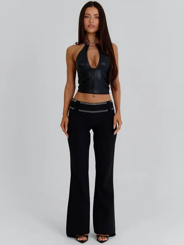 OUTCAST Jemma Pant