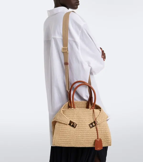 FERRAGAMO Hug Medium Raffia Shoulder Bag