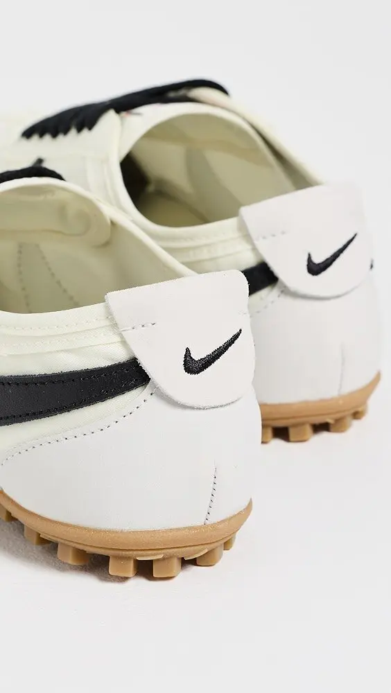 Nike Moon Shoe Og Sneakers