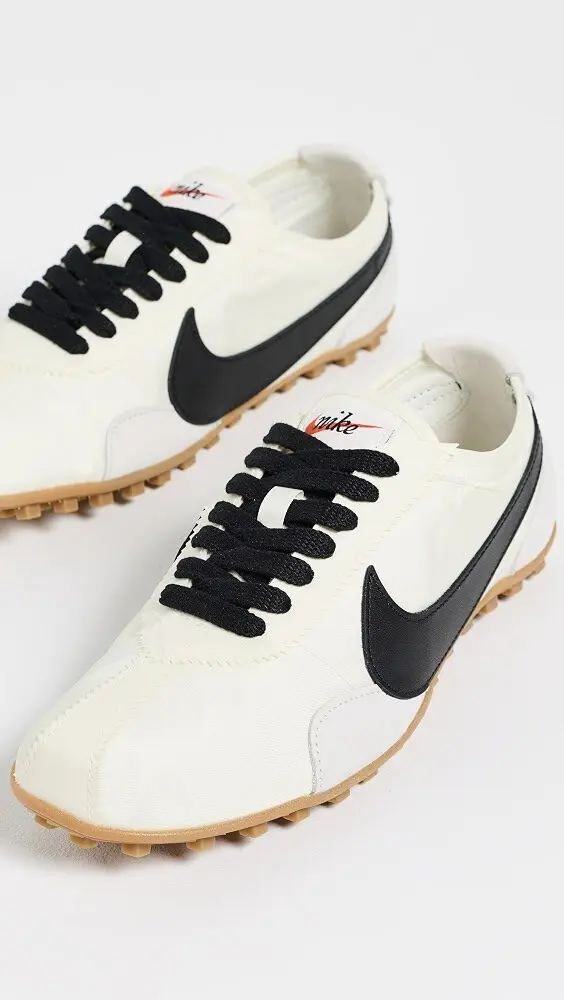 Nike Moon Shoe Og Sneakers