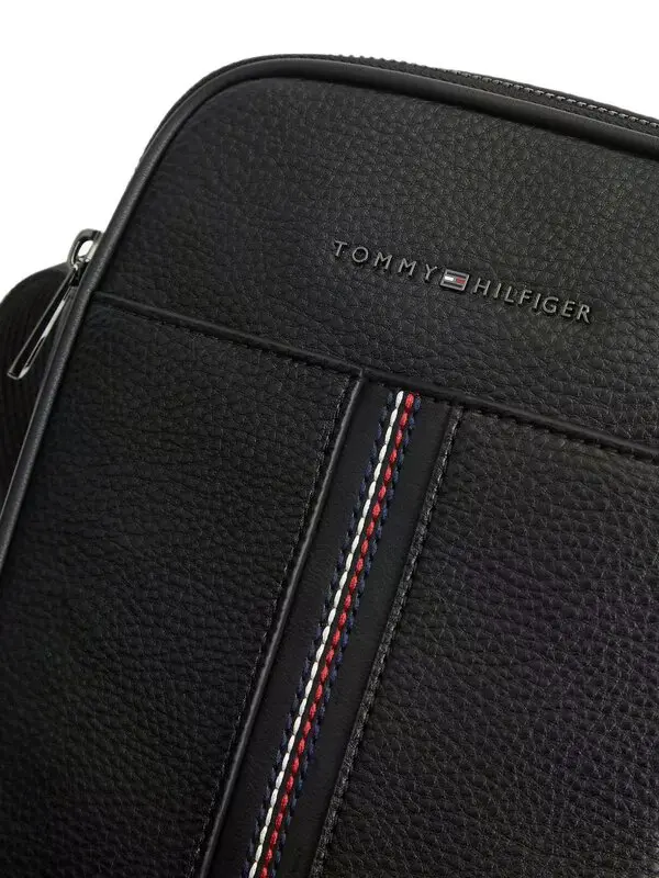 Tommy Hilfiger Pebble-effect Messenger Bag