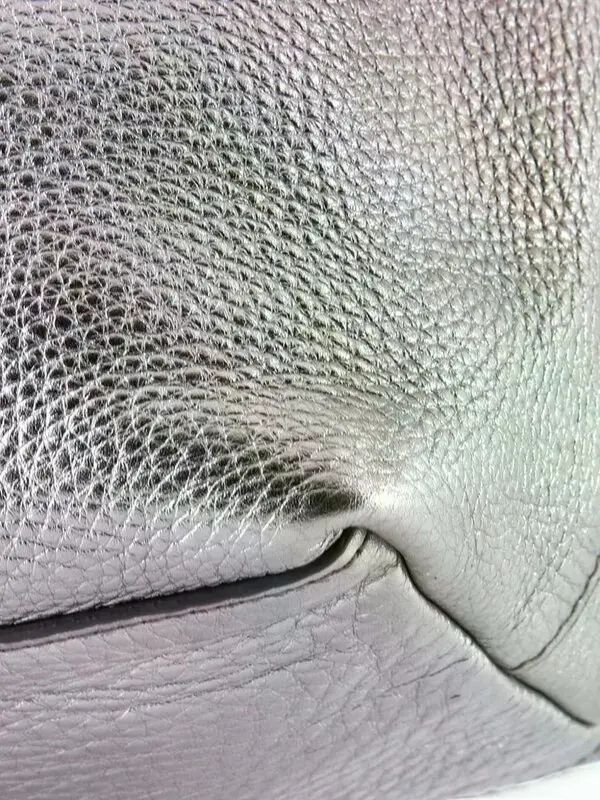 Prada Vitello Daino Medium Tote Bag