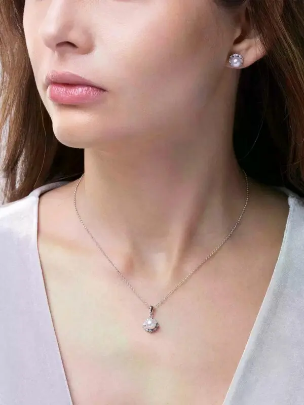 Yoko London Freshwater Pearl And Diamond Necklace - Silver