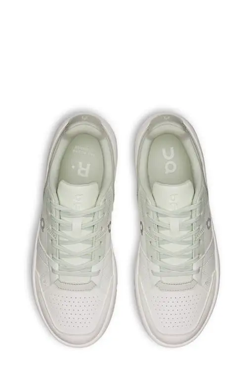 On The Roger Clubhouse 3 Tennis Sneaker
