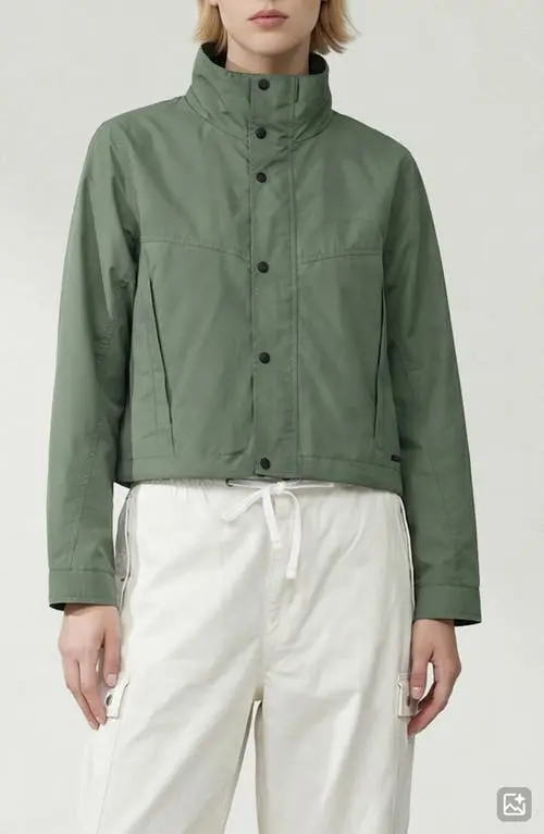 NOIZE Skyler Short Water Repellent Windbreaker - Sage