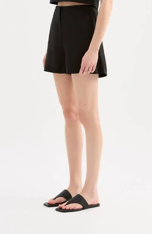 Nude Lucy Marli Linen Short