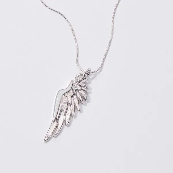 &LIVY Angel Wing Expandable Necklace