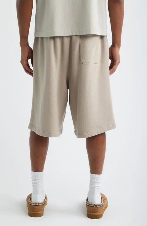 ELWOOD Core Big Sweat Shorts - Tan