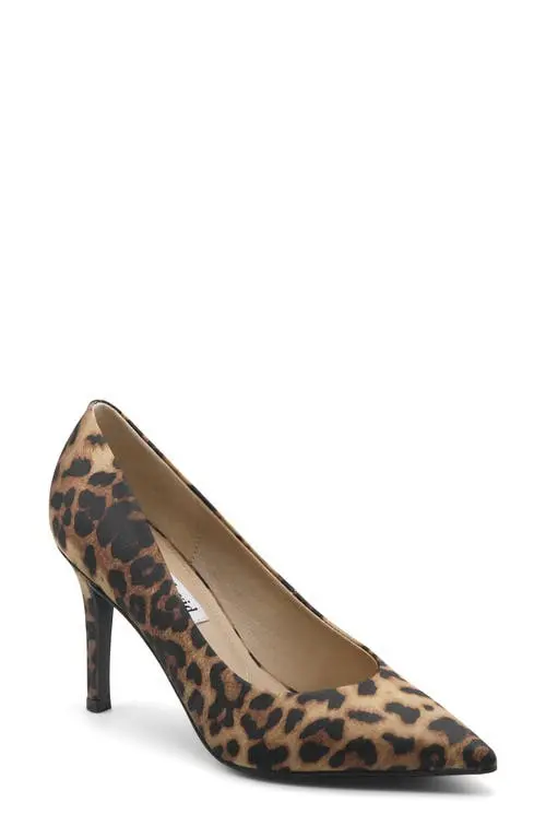 CHARLES DAVID Geno Pointed Toe Pump