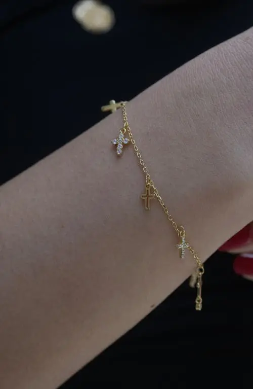 Argento Vivo Cross Charm Bracelet
