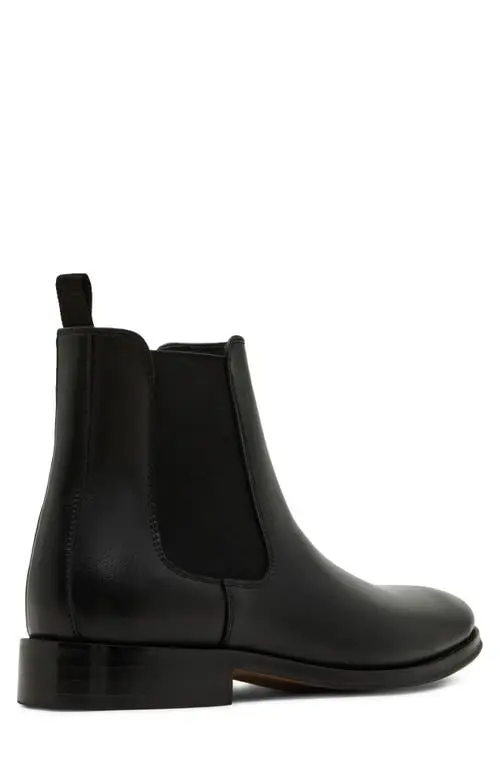Steve Madden Avenue Chelsea Boot - Black Leather