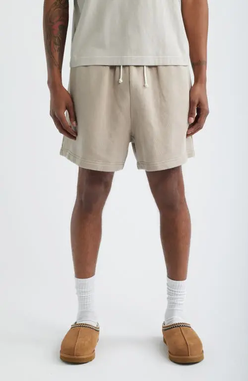 ELWOOD Relaxed Sweat Shorts - Tan