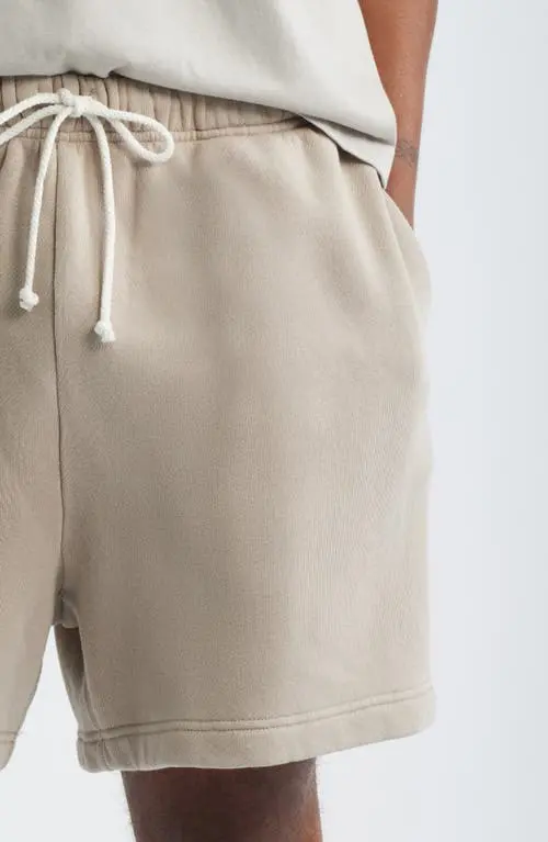 ELWOOD Relaxed Sweat Shorts - Tan