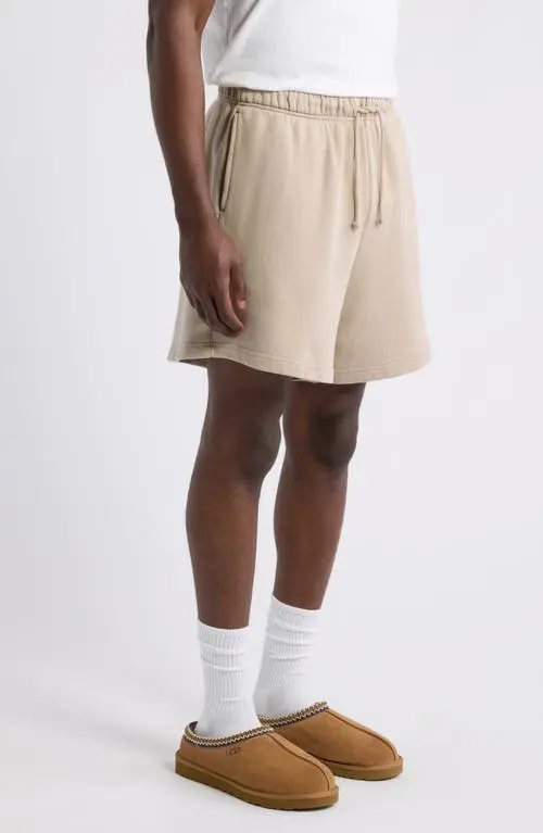 ELWOOD Relaxed Fit Garment-washed Sweat Shorts - Tan