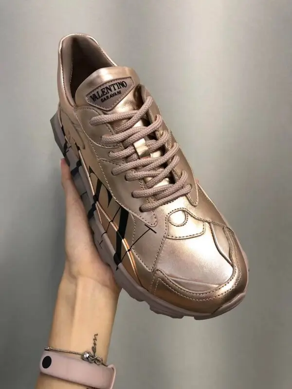 Valentino Garavani Vltn Round-head Lacing Casual Sneakers