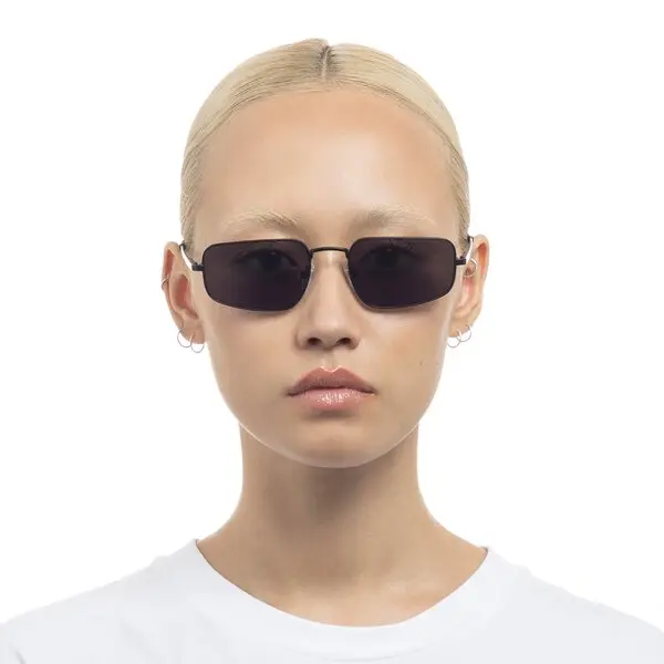 Le Specs Metagalactic