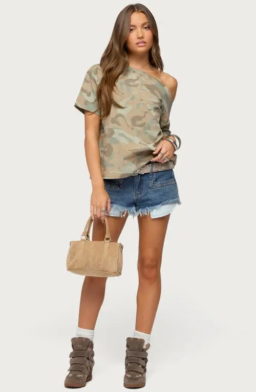 EDIKTED Miltah Camo Off-the-shoulder Top