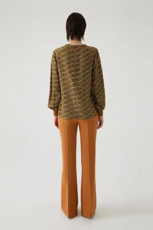 EXQUISE Adina Long Sleeve Blouse