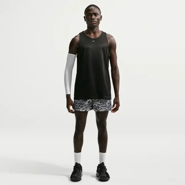Nike Standard Issue 5" Basketball Shorts - Grey