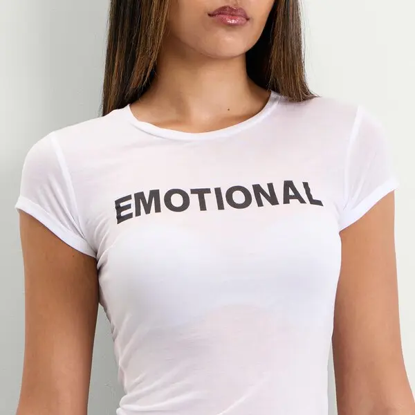 PEACHY DEN Emotional" Printed T-shirt