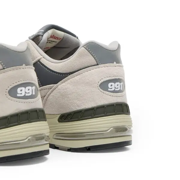 NEW BALANCE 991v1 Sneaker Made In Uk - Dove