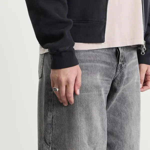 TWOJEYS Framed Ring
