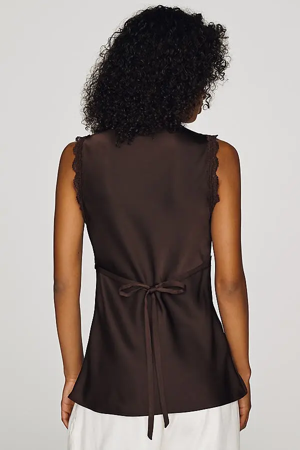 Avec Les Filles Lace Hem Tank Top