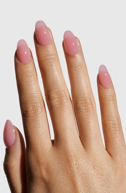 CELEBRITIPS Salon Ultimate Guava Press-on Nails - Short Round
