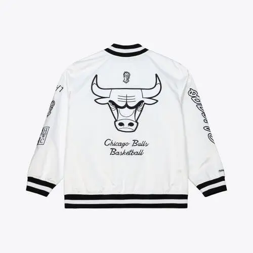 Mitchell & Ness Chicago Bulls Arctic Lightweight Full-snap Satin Jacket
