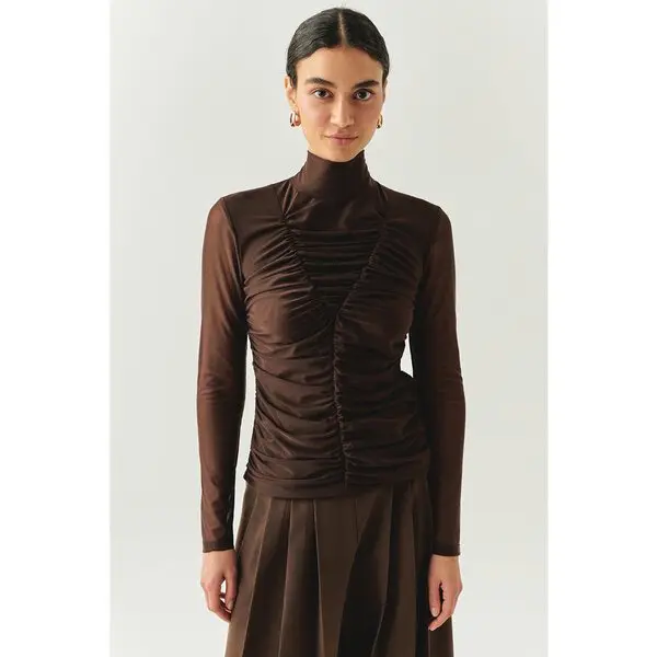 EXQUISE Drew Turtleneck Blouse - Brown