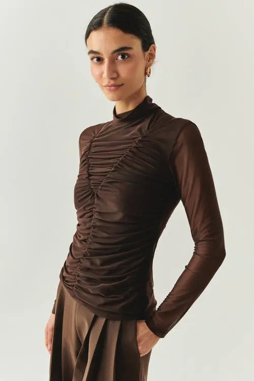 EXQUISE Drew Turtleneck Blouse