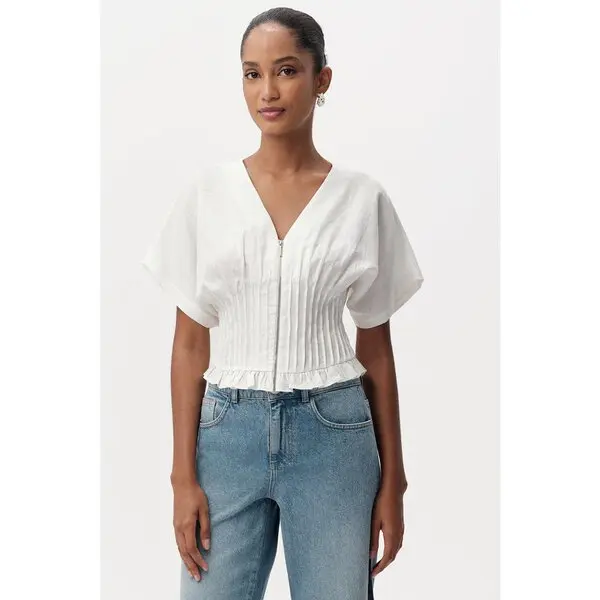 EXQUISE Cherelle Pleated Detail Linen Blouse