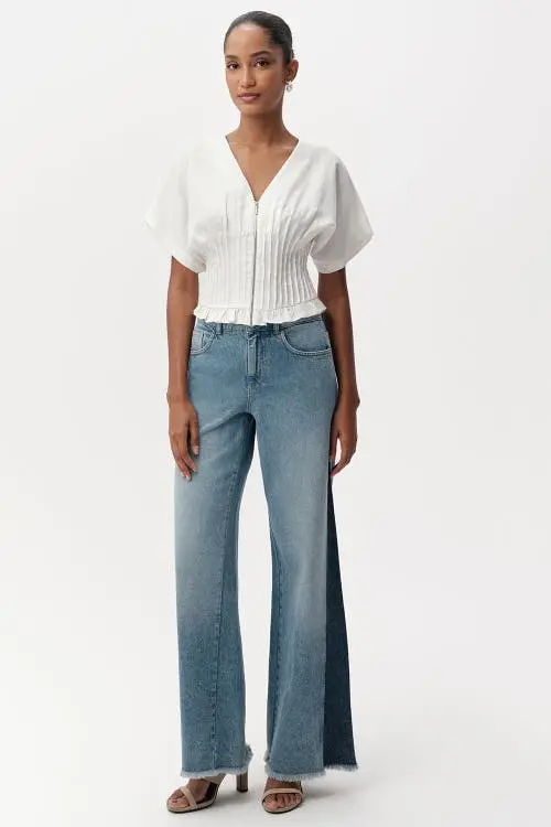 EXQUISE Cherelle Pleated Detail Linen Blouse