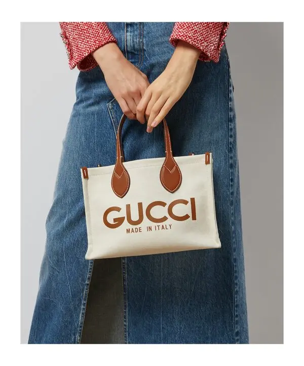 Gucci Logo Printed Tote Bag - Beige