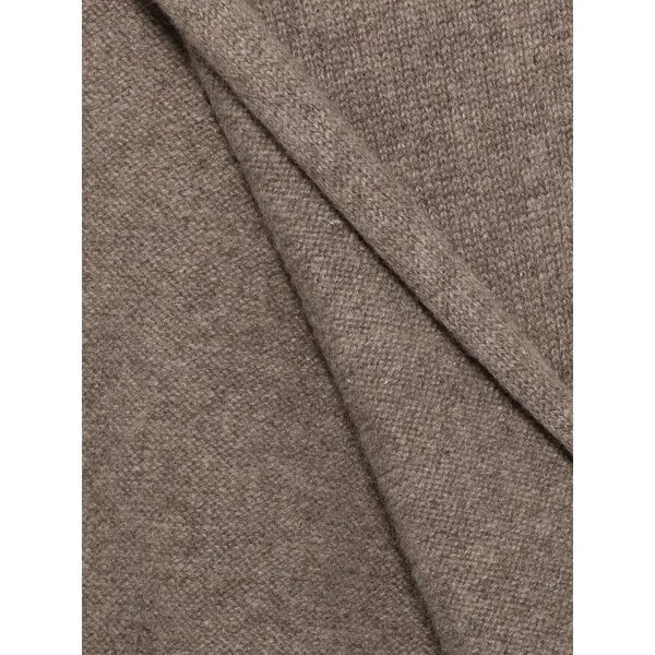 LISA YANG Triangular Scarf