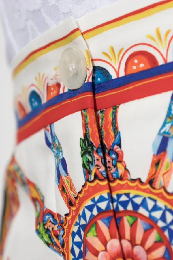 Dolce & Gabbana Shorts With "carretto" Print