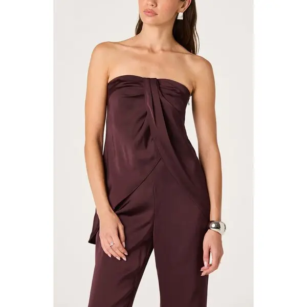 Astr The Label Keona Strapless Twisted Front Top - Raisin